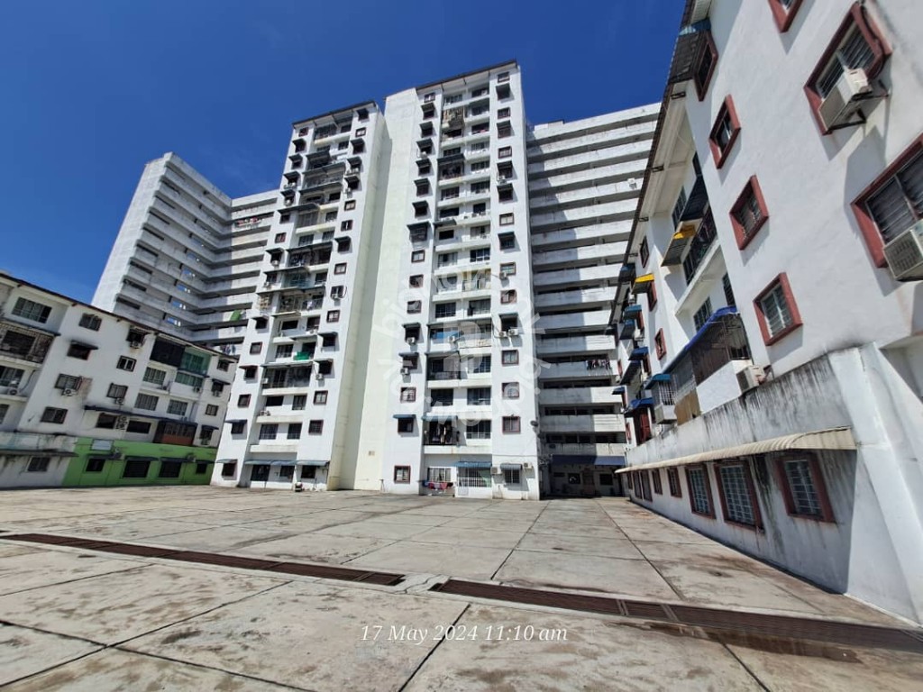 Kompleks Pulau Mutiara, Gat Lebuh Macallum, 10300 Penang